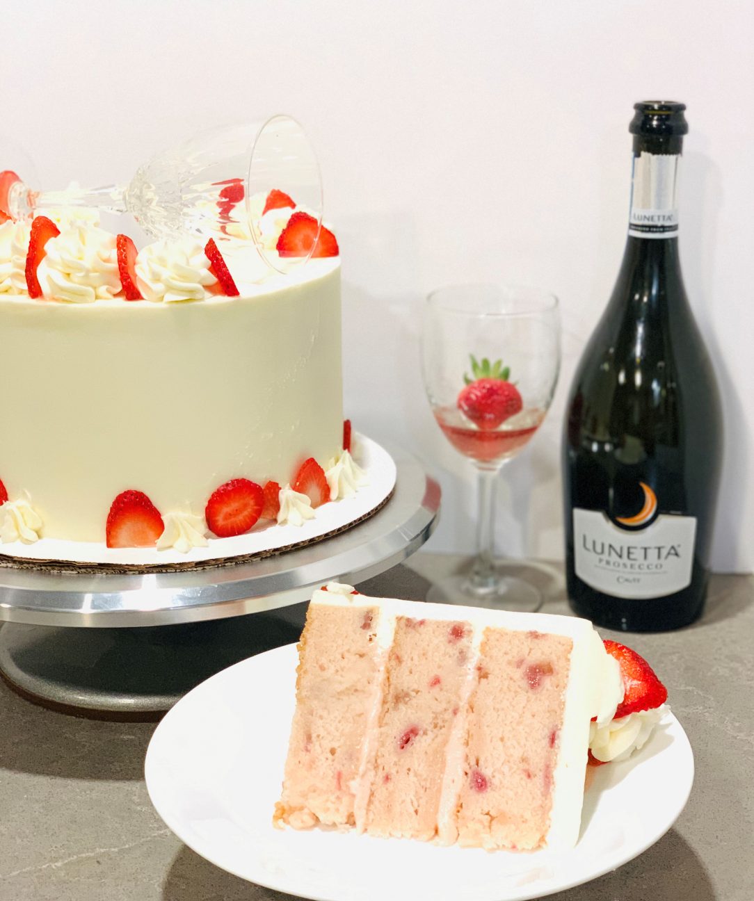 Strawberry Prosecco Cake (slice cut)