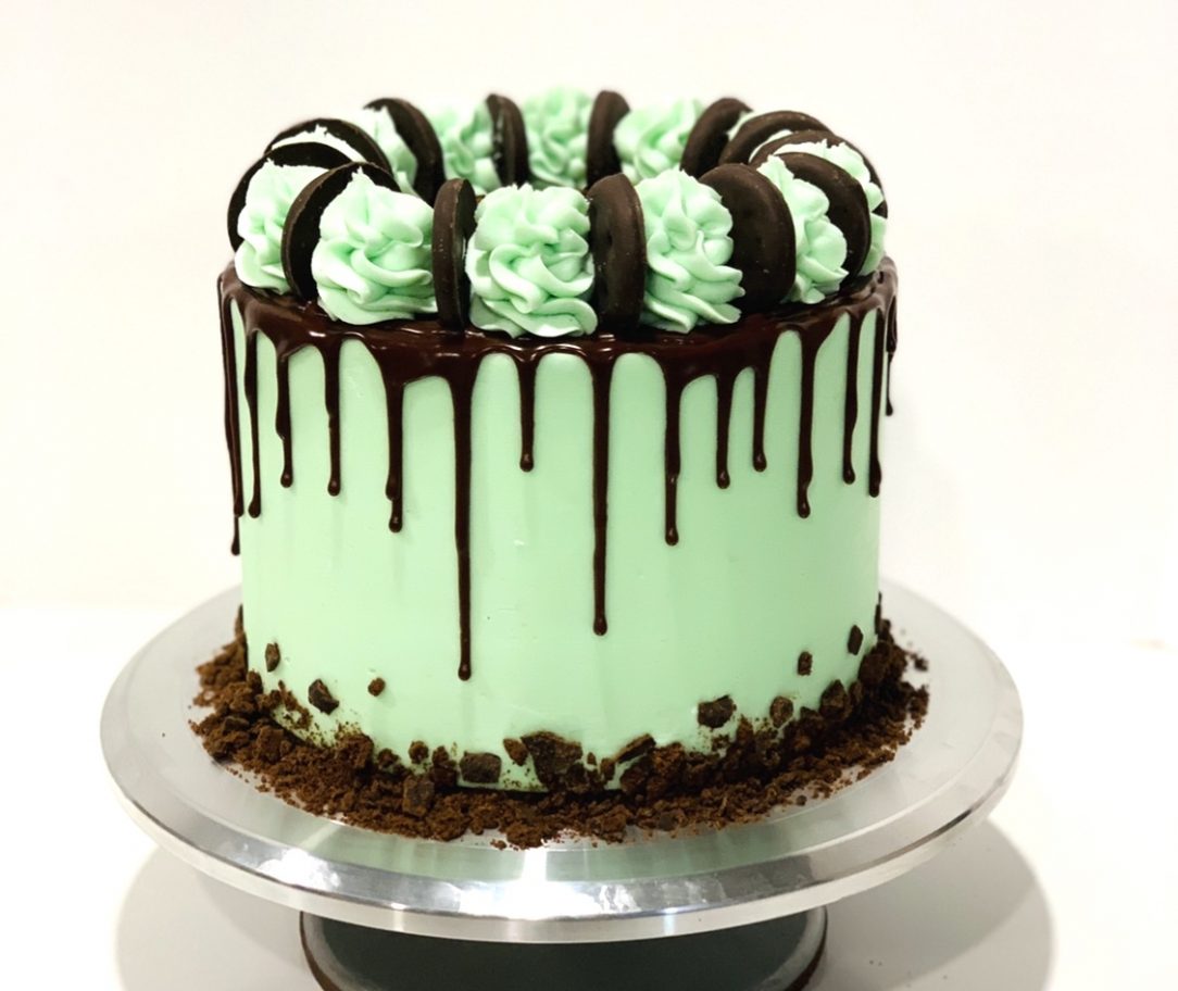 Thin Mints Drip Cake