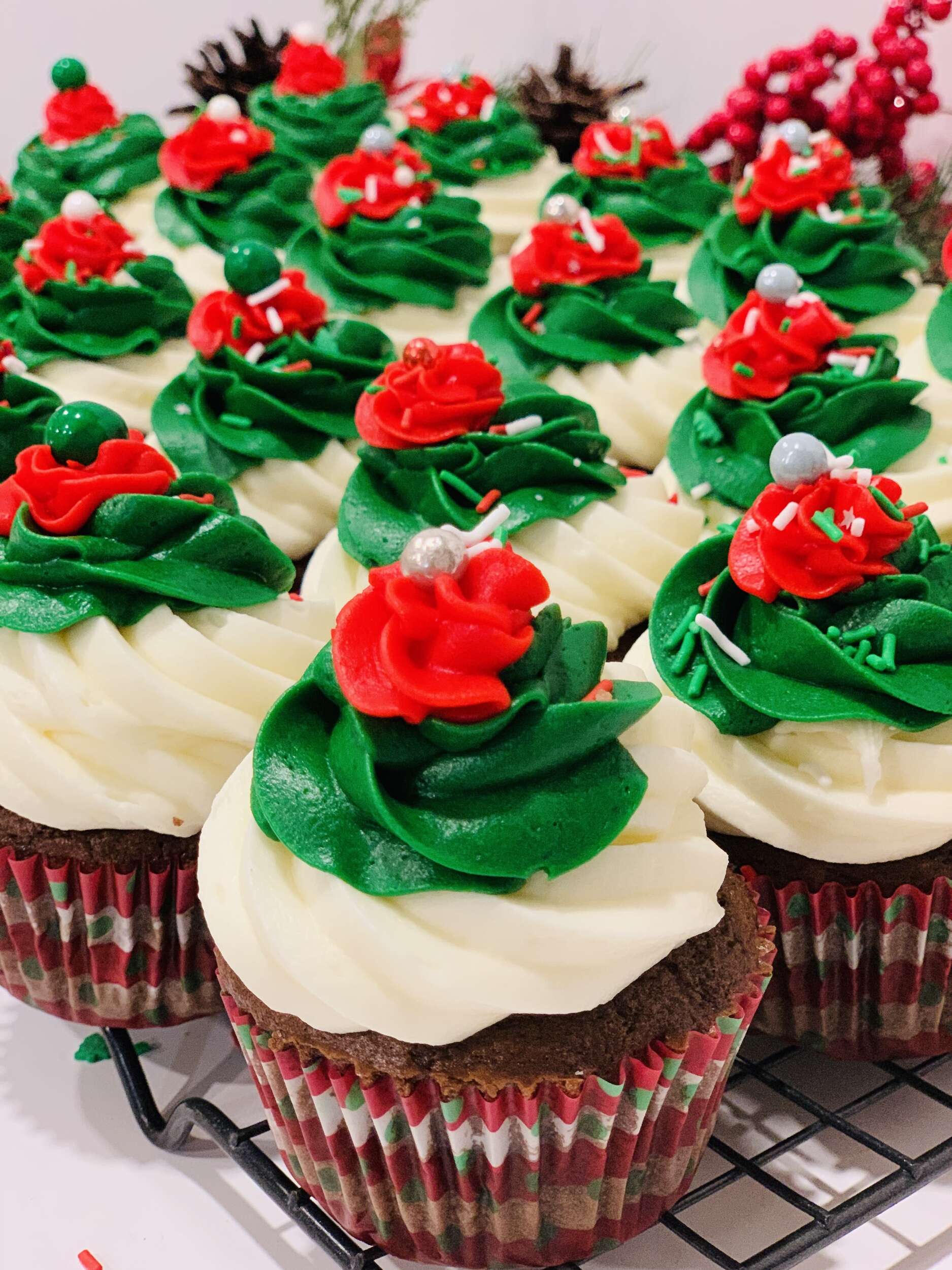 Christmas Cupcakes ~ Intensive Cake Unit