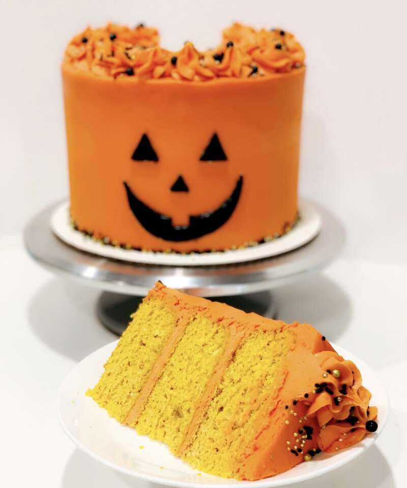 Jack-O-Lantern Cake ~ Intensive Cake Unit