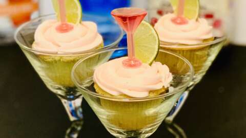 Cosmopolitan Cupcakes ~ Intensive Cake Unit